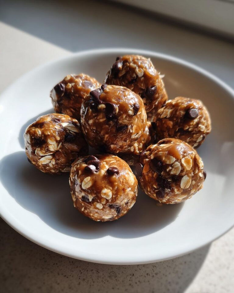 5-Minute No Bake Snack Balls That Taste Like Magic - quickyrecipes.com